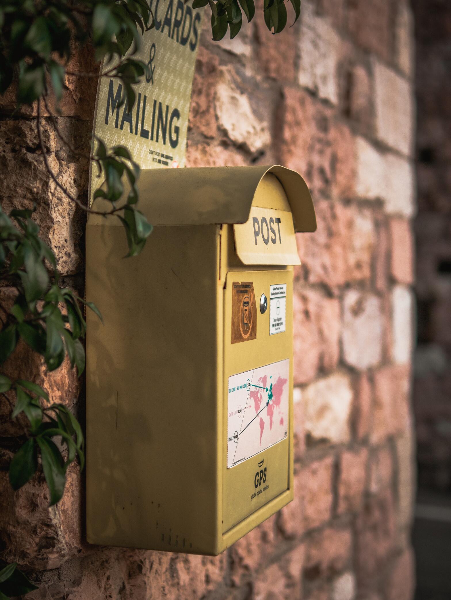 Snail mail for little travellers - Raising Little Travellers