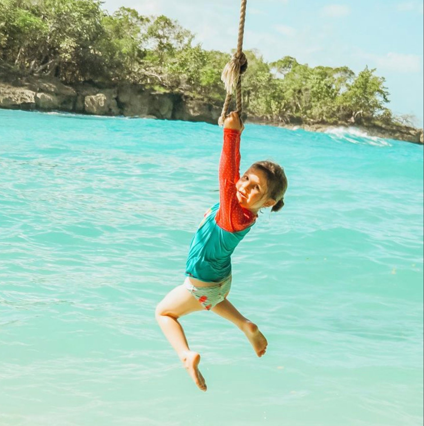 A worldschooling family of five who sold everything to travel the world ...